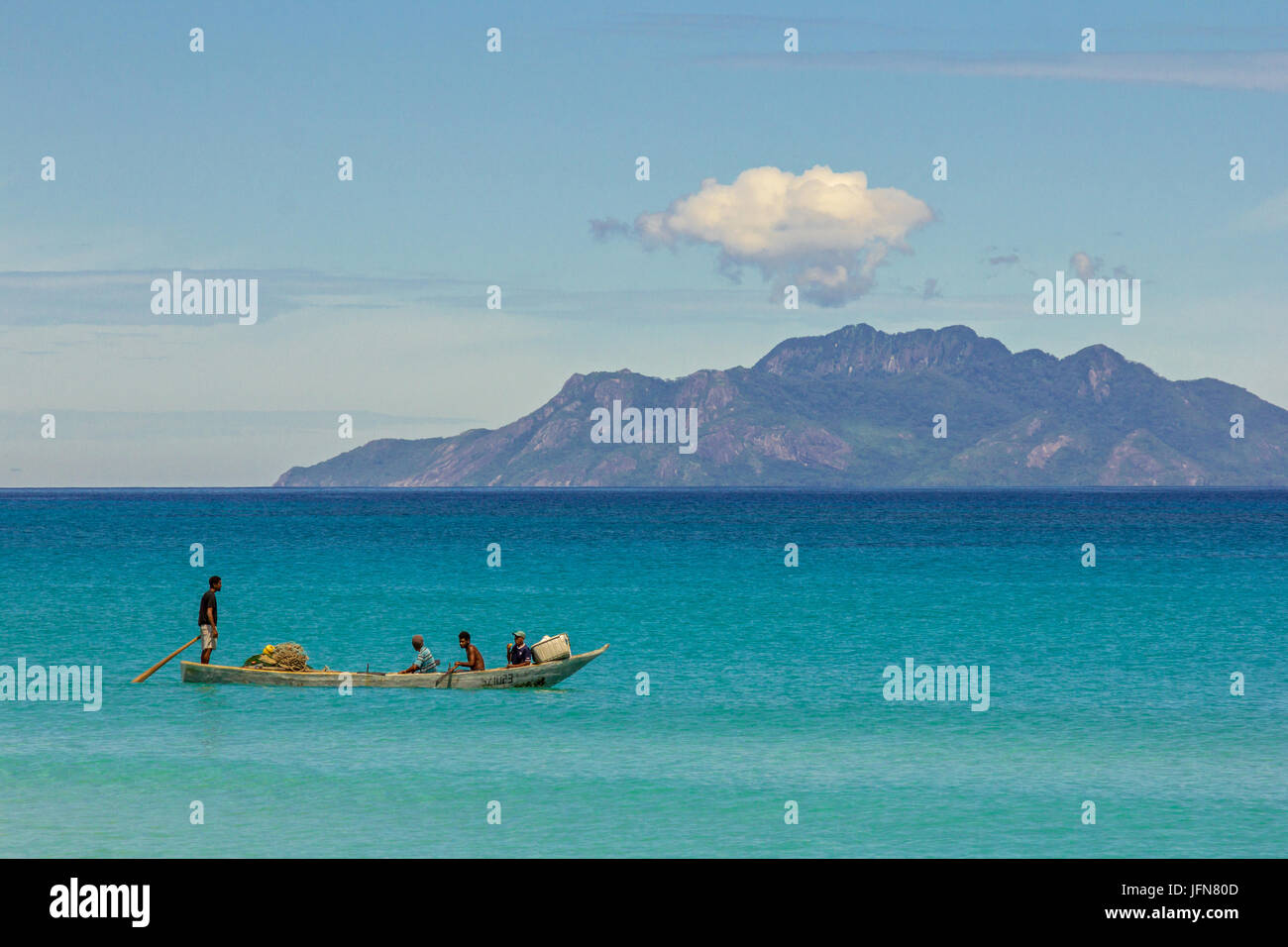 Ruderboot meer hi-res stock photography and images - Alamy