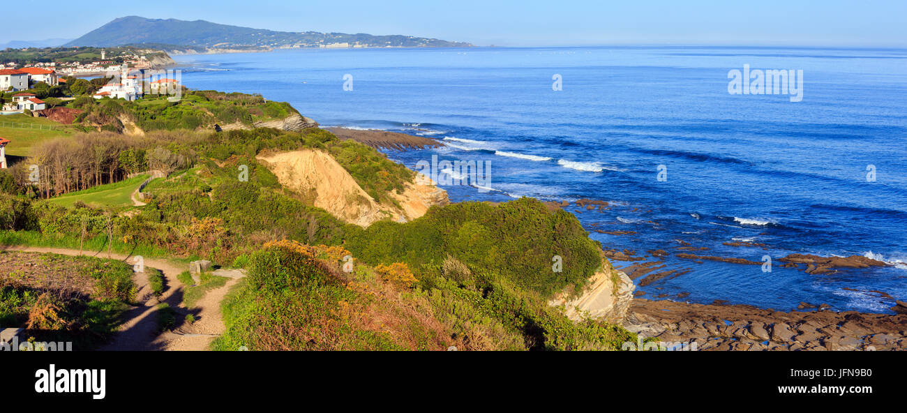 View water from shore hi-res stock photography and images - Alamy