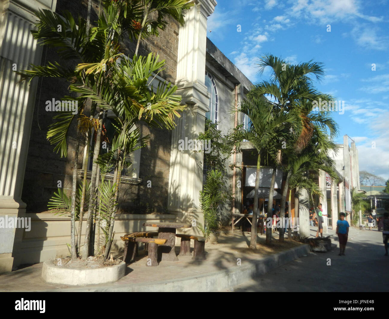 Filipino churchgoers hi-res stock photography and images - Alamy