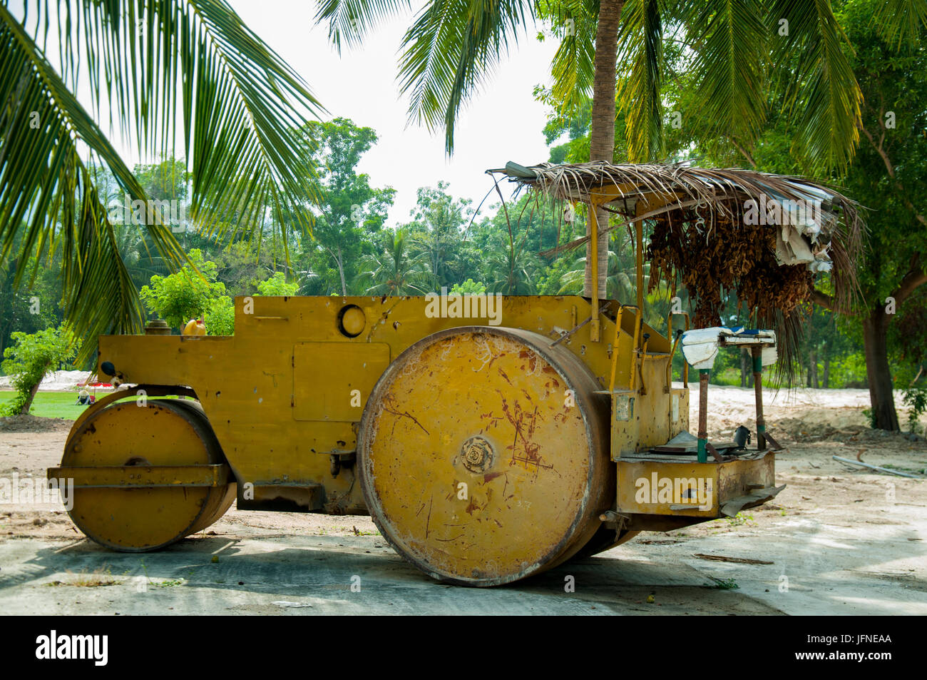 Old steamroller for paving asphalt in Vietnam Stock Photo - Alamy