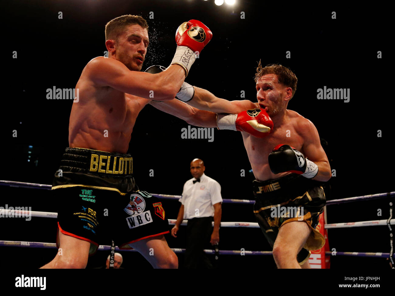 Wbc international silver featherweight championship contest o2 arena hi ...