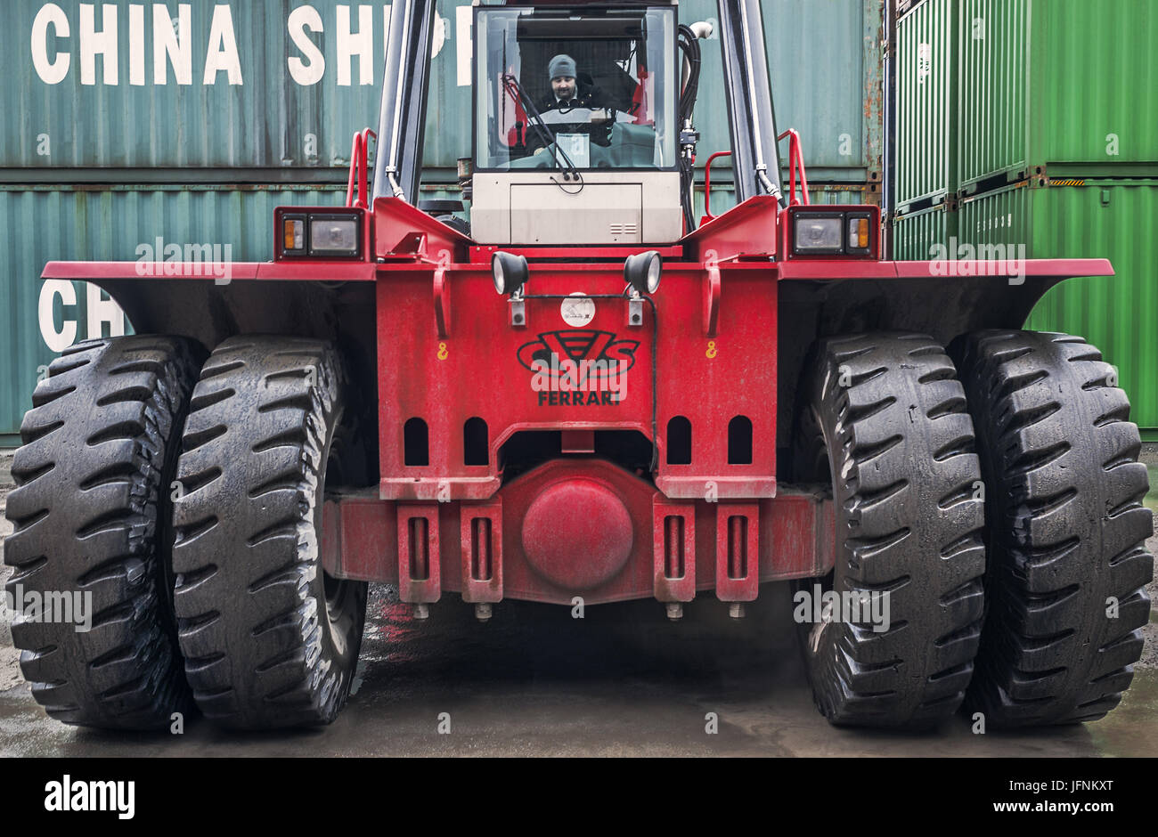 Front axles hi-res stock photography and images - Alamy