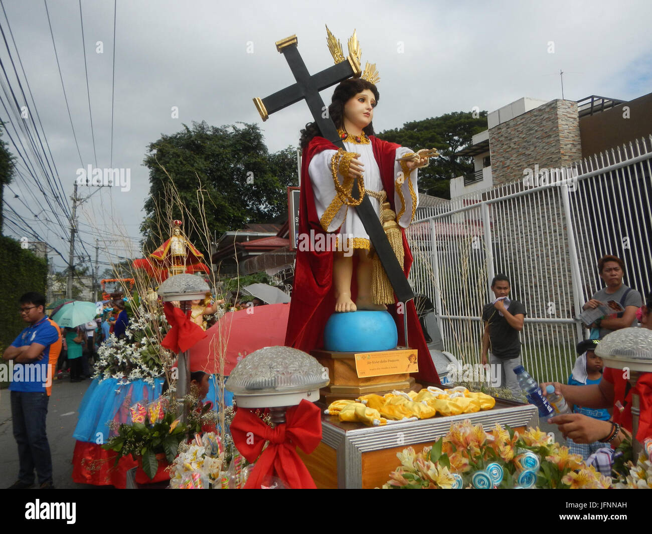 Filipino traditional statue hi-res stock photography and images - Alamy