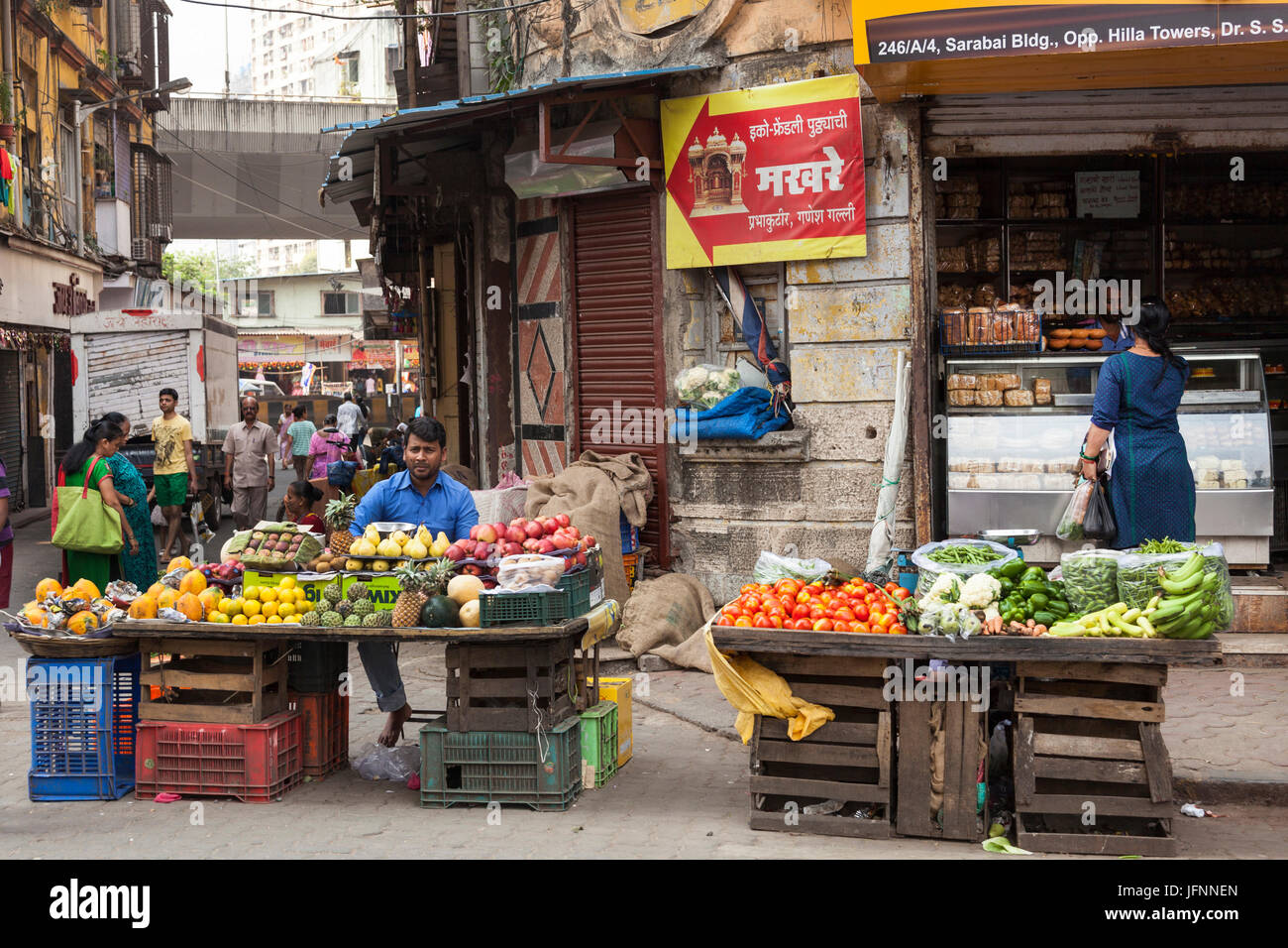 street corner in Mumbai, India Stock Photo - Alamy