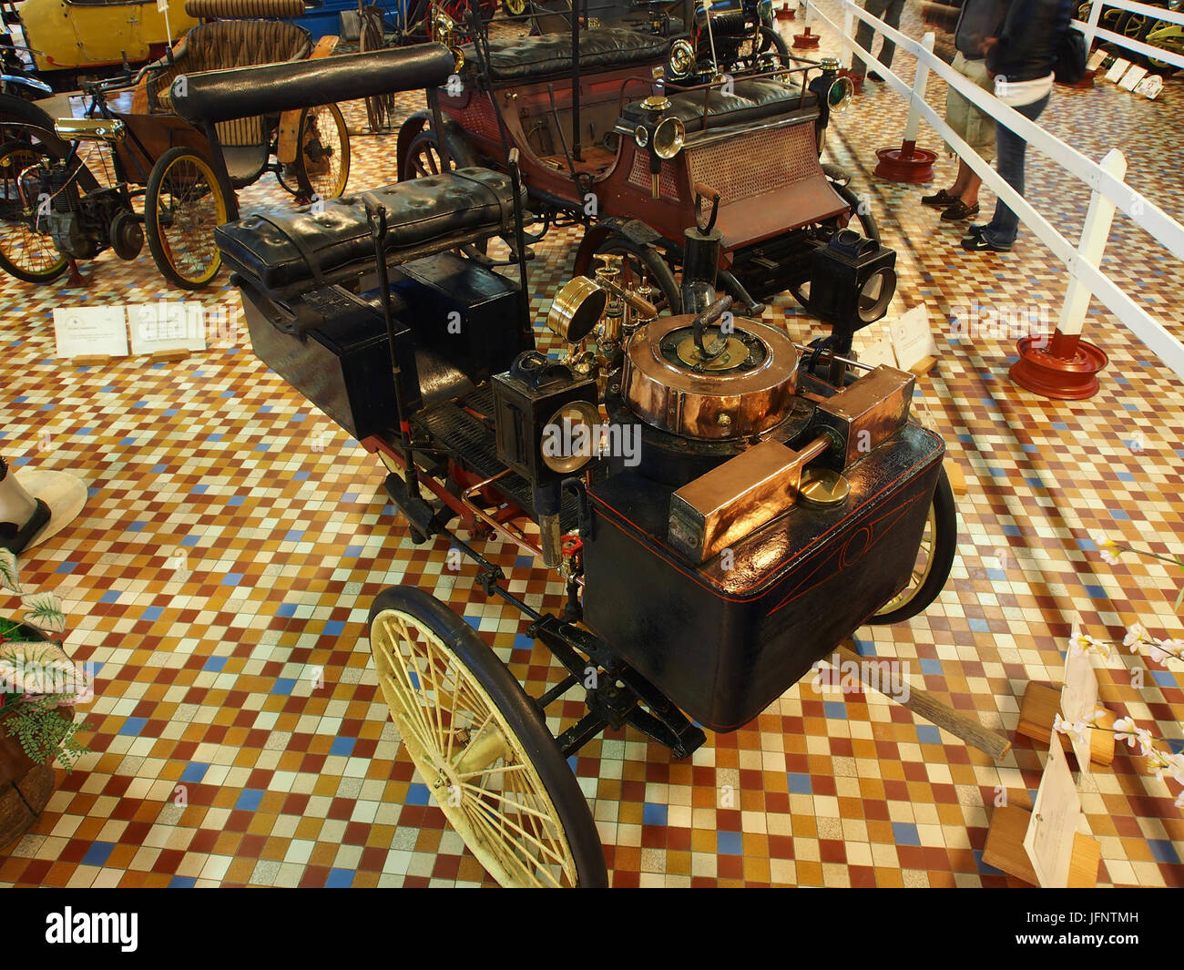 1885 De Dion Bouton tricycle with front mounted boiler and water tank ...