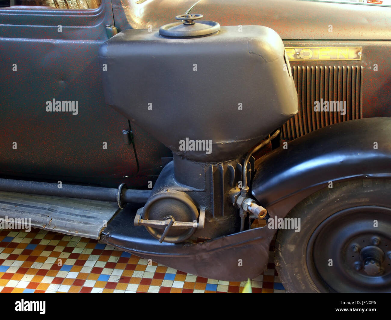 1936 Citroën 7 U 9CV, 4cyl, fitted with GOHIN-POULENC gasogene ...