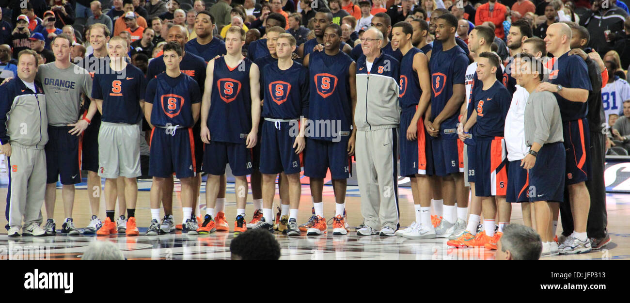 Syracuse orange mens basketball hi-res stock photography and images - Alamy