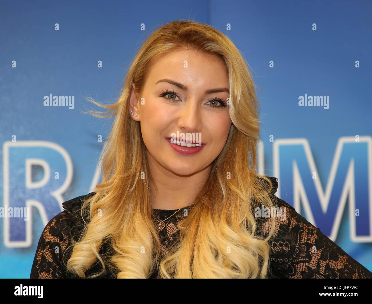 Carina singer hi-res stock photography and images - Alamy