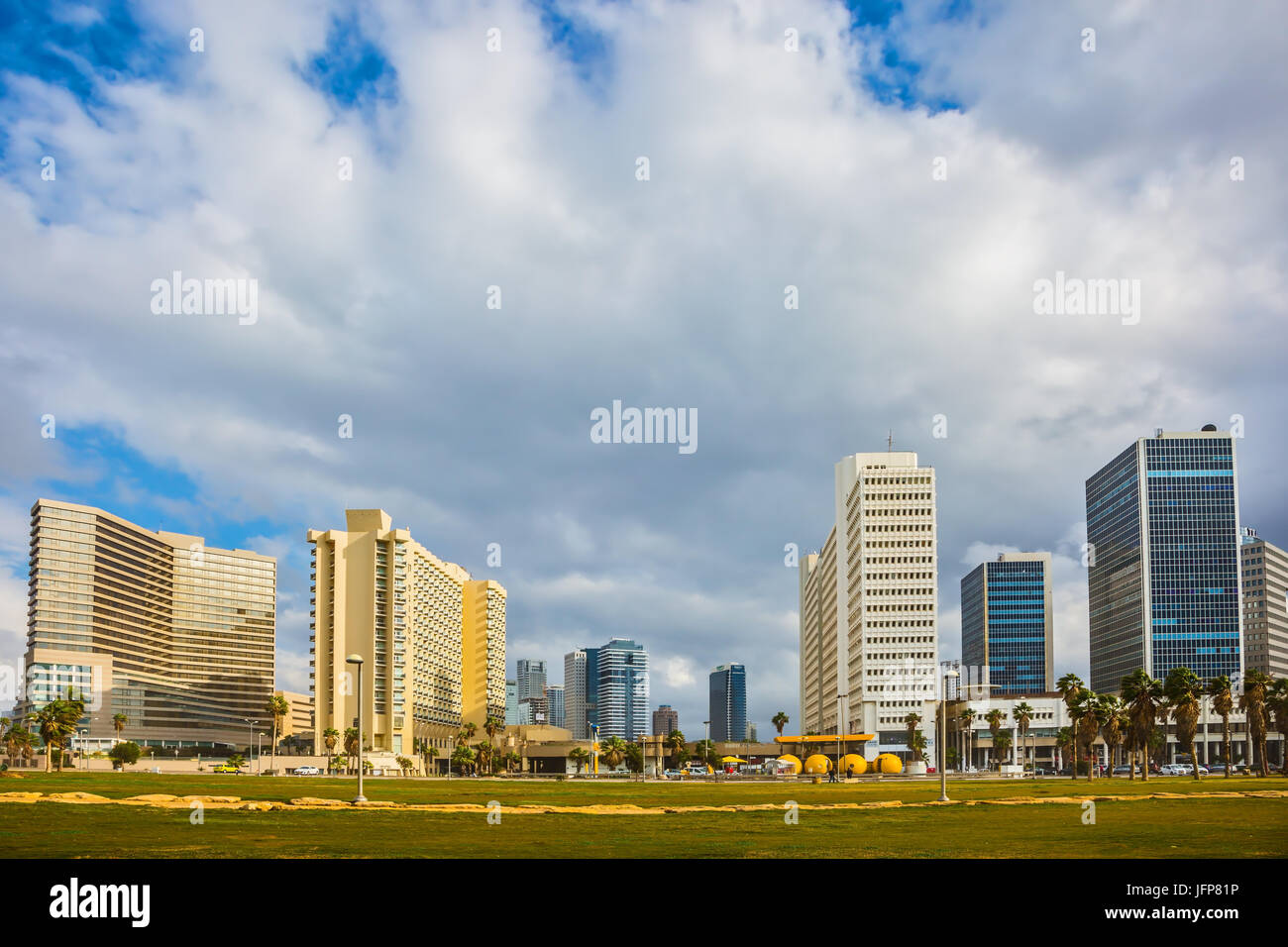 Windy day at the seaside hi-res stock photography and images - Alamy