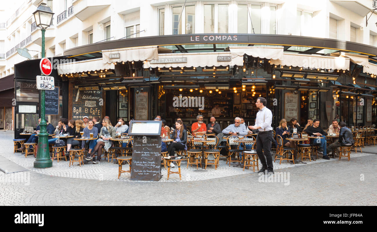 The famous traditional bistro Escargot, Paris, France Stock Photo - Alamy