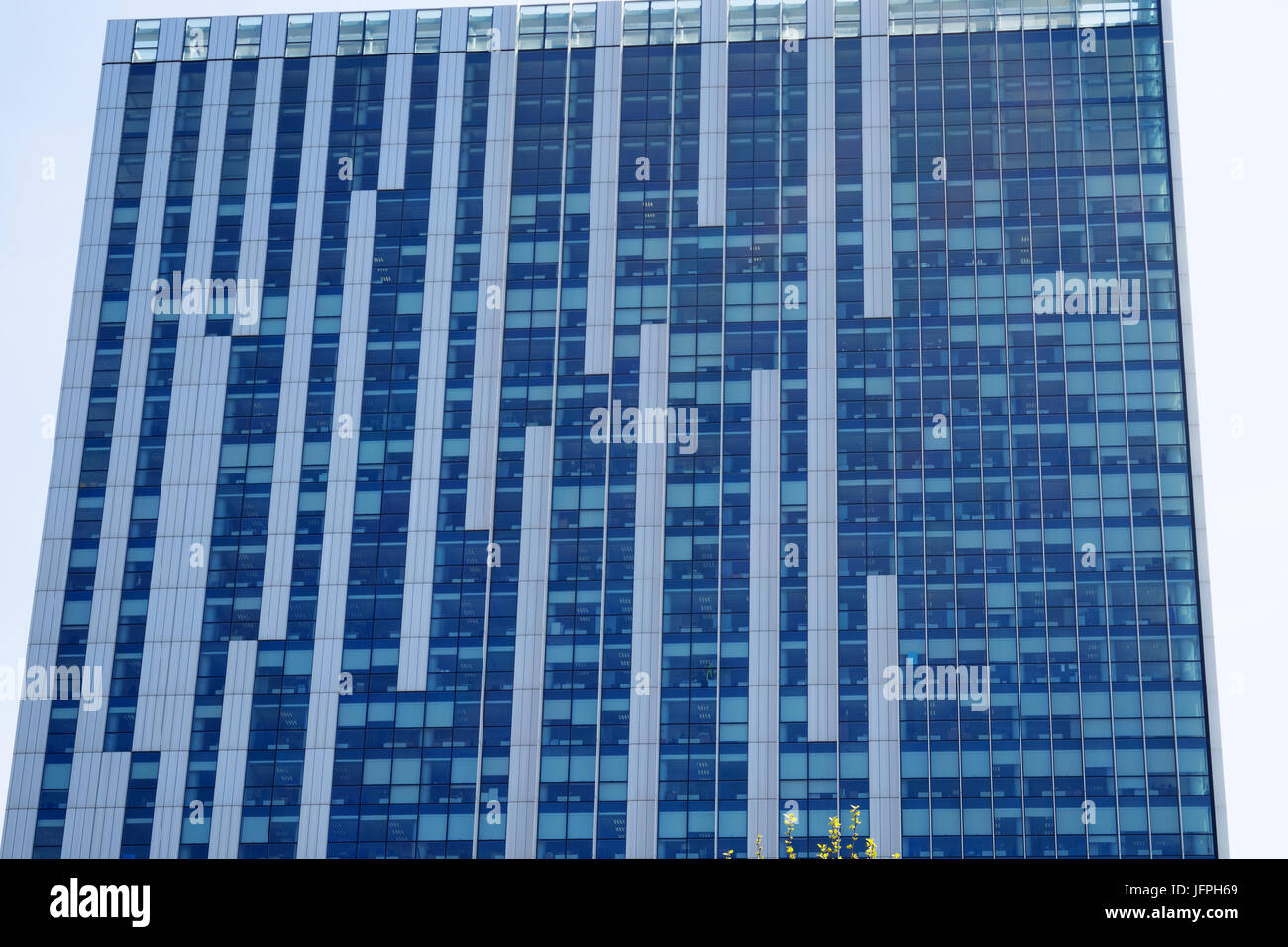 modern high-rise in Rome in Eur neighborhood Stock Photo - Alamy