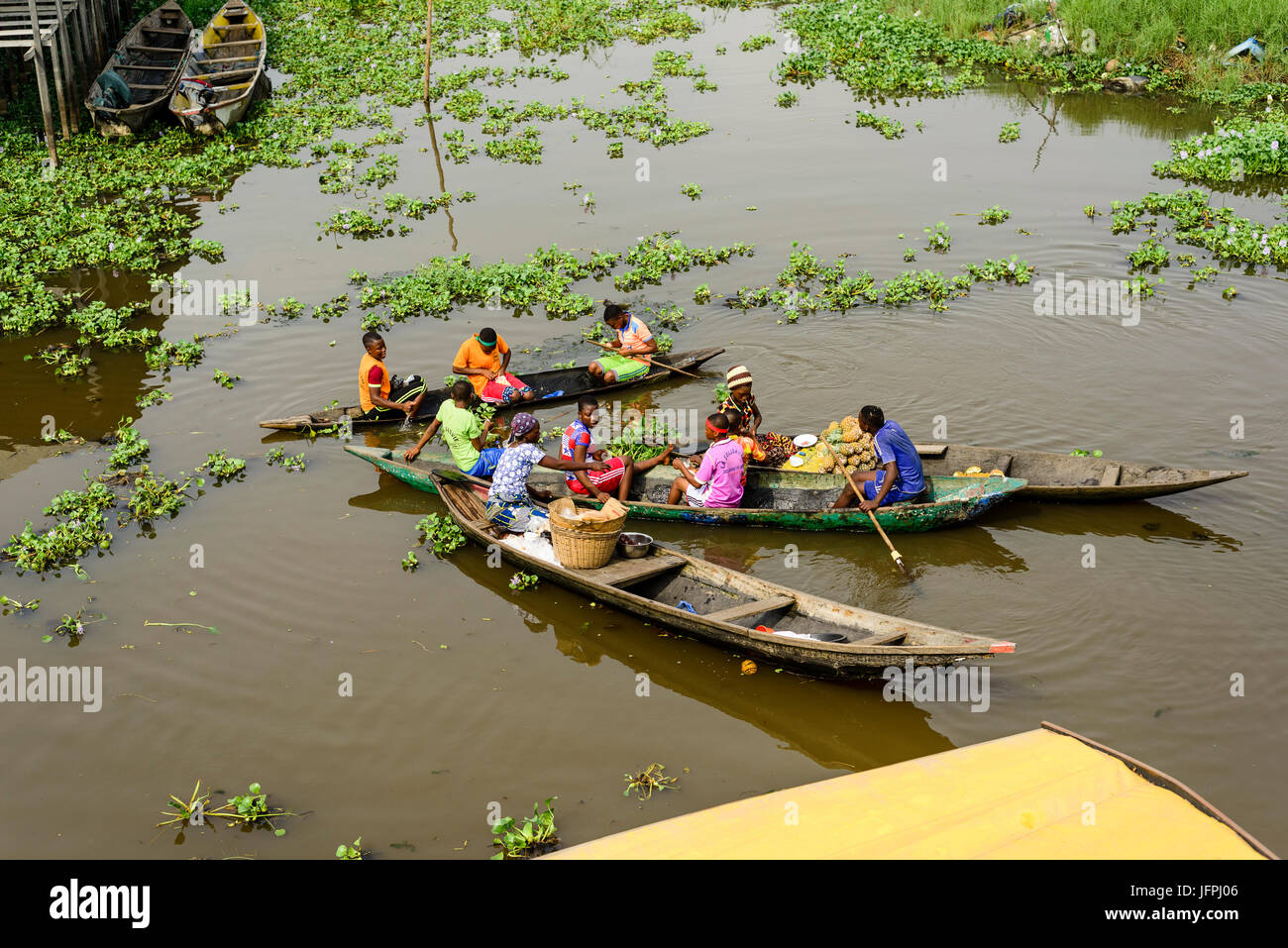 Africa benin ganvie men in hi-res stock photography and images - Alamy
