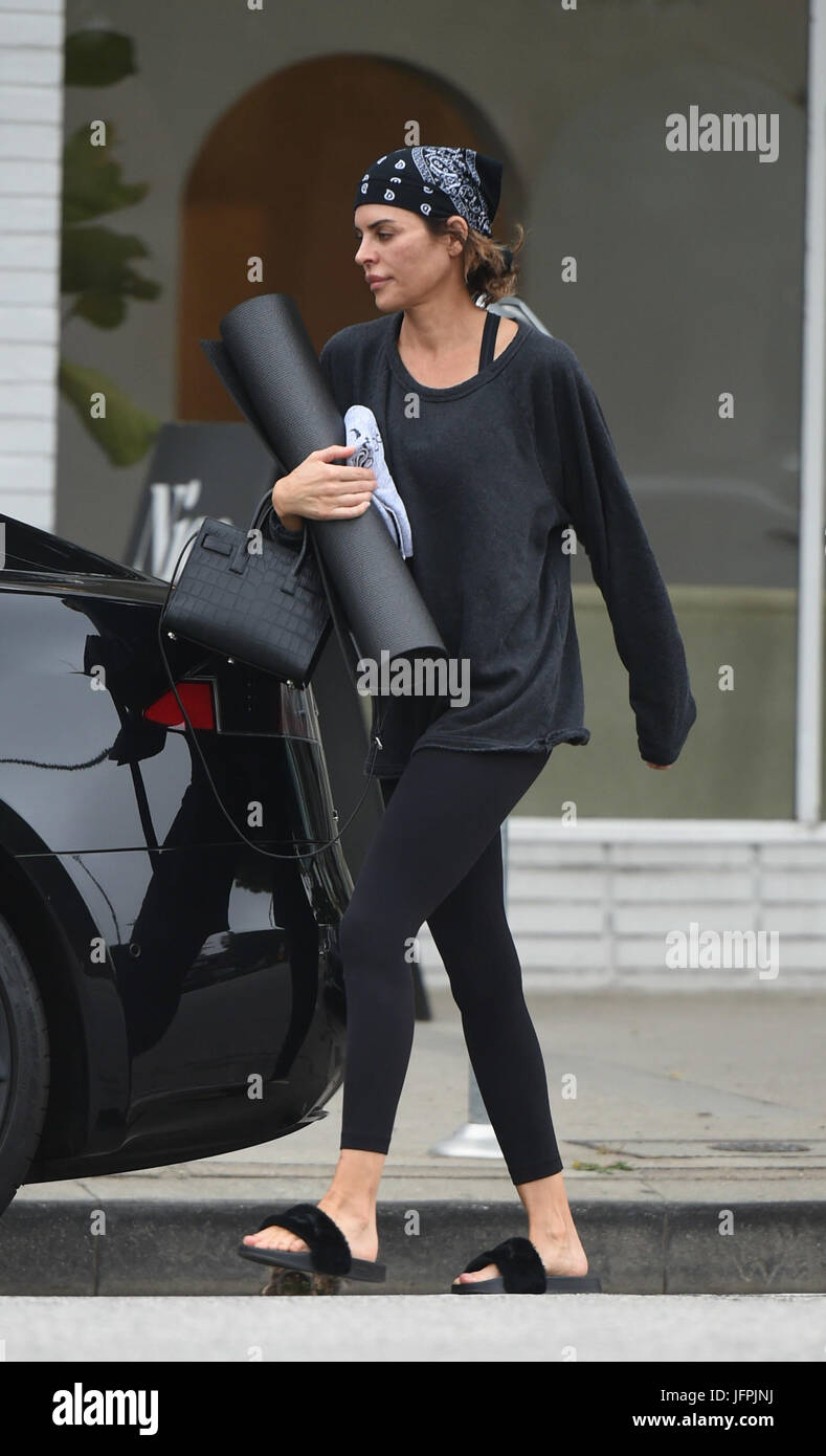 Lisa Rinna finishes her yoga class Featuring: Lisa Rinna Where: Los ...