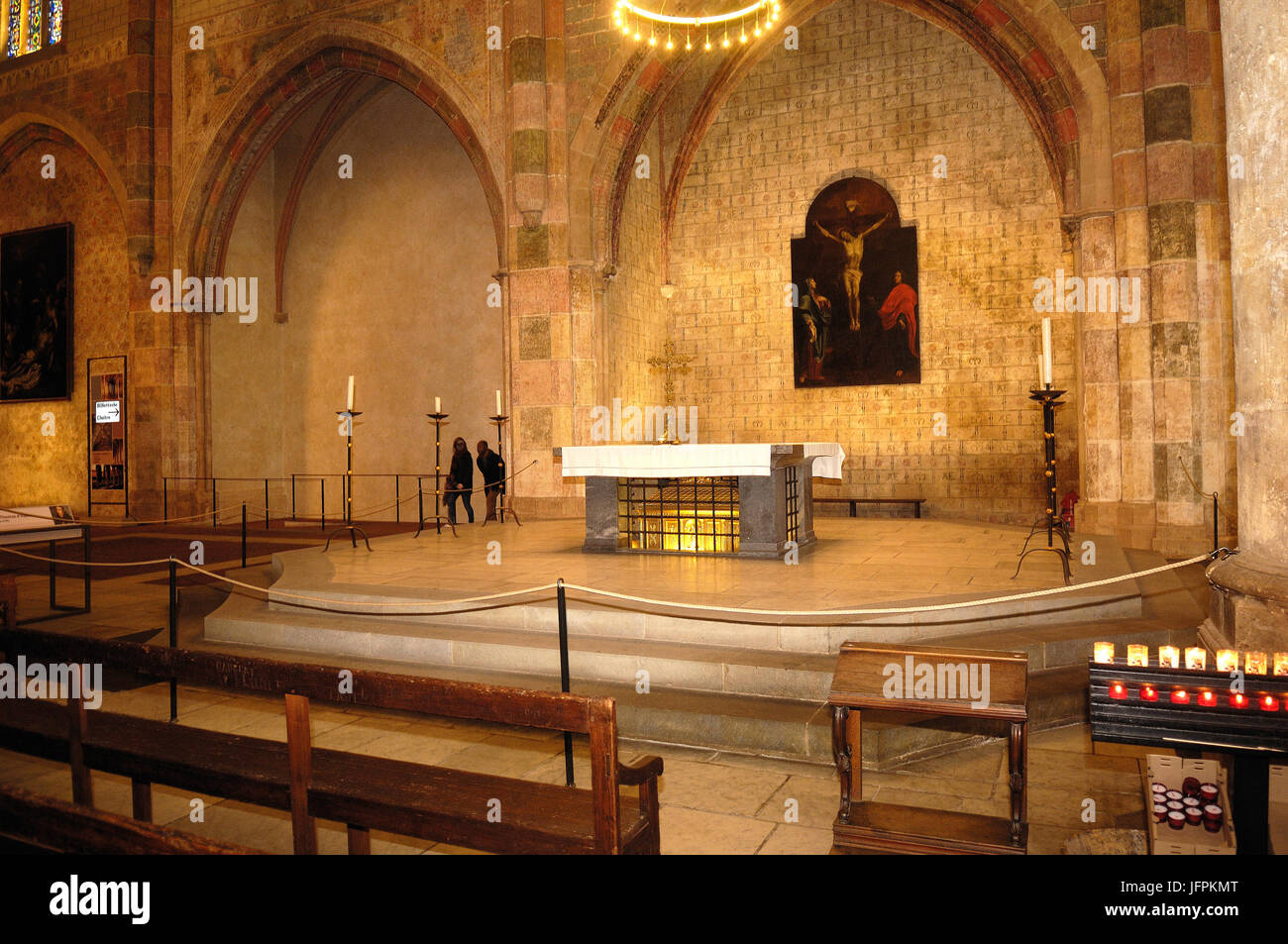 Saint thomas relics hi-res stock photography and images - Alamy