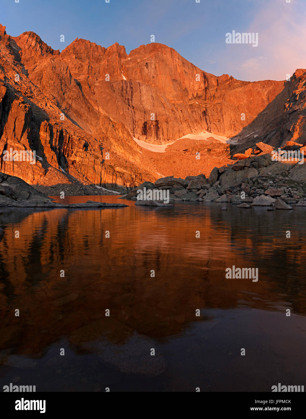 Chasm lake rocky hi-res stock photography and images - Alamy
