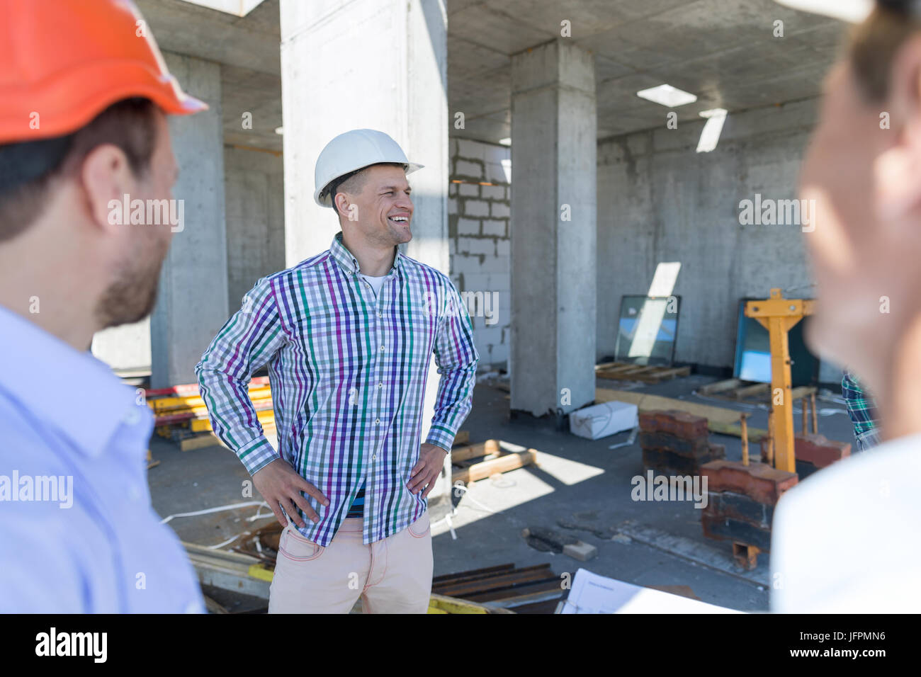 Buiders on construction site hi-res stock photography and images - Alamy