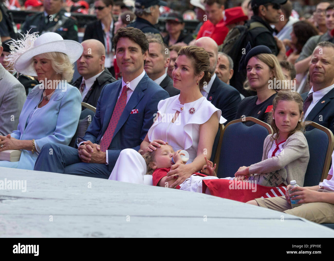 Sit with justin trudeau hi-res stock photography and images - Alamy