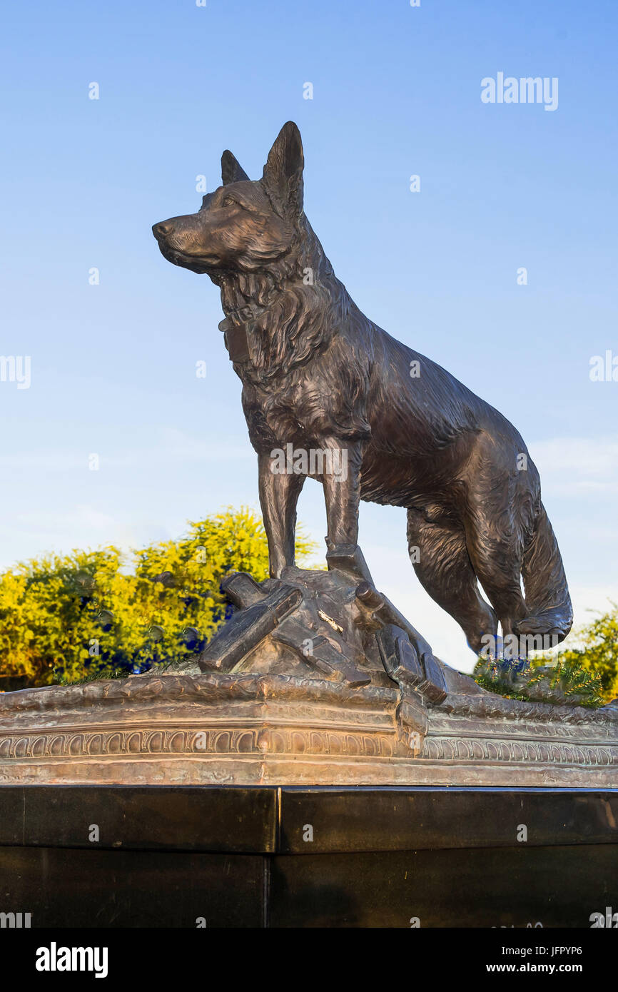 Sculpture of police dog, Police K-9 Memorial, Phoenix, capital of state ...