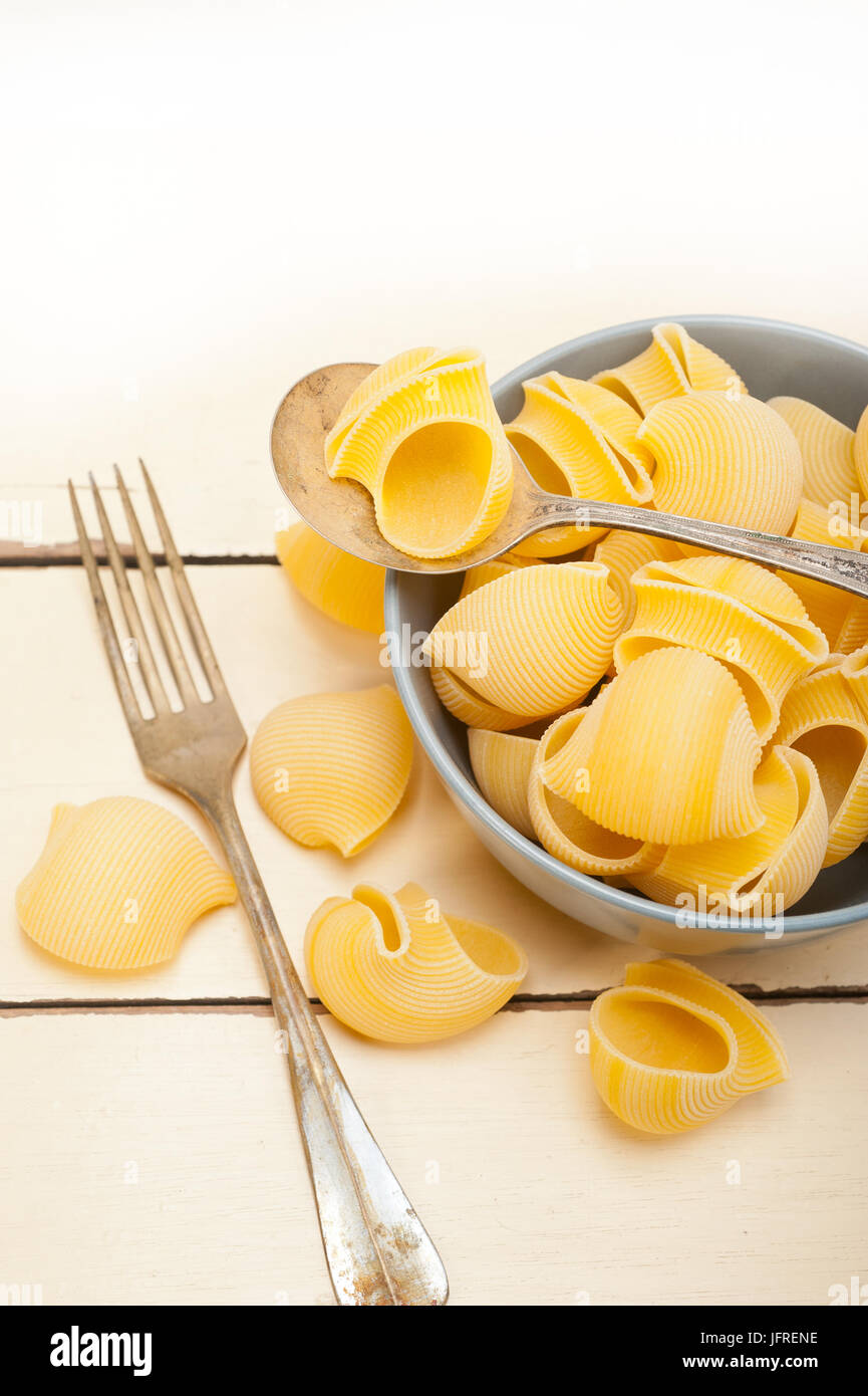 White italian snail hi-res stock photography and images - Alamy