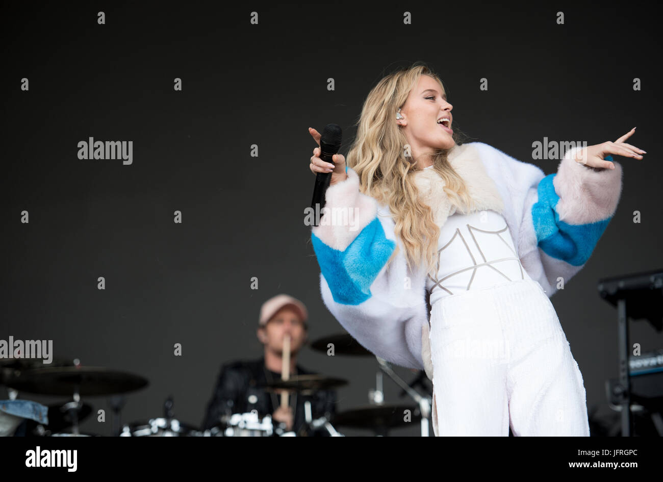 Heaton Park, Manchester, UK. 11th june, 2017. Zara Larsson performs ...