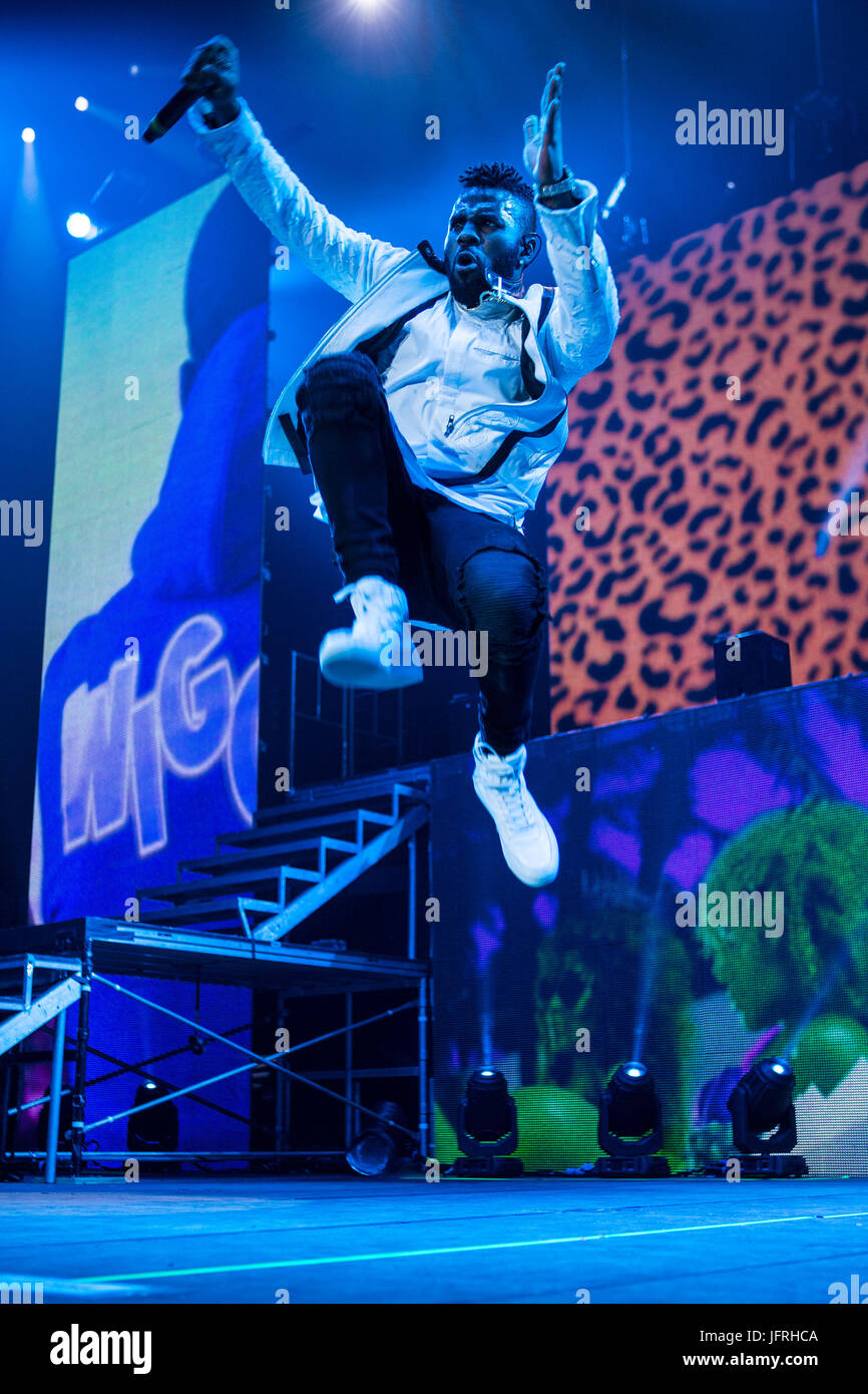 Jason derulo sing hi-res stock photography and images - Alamy