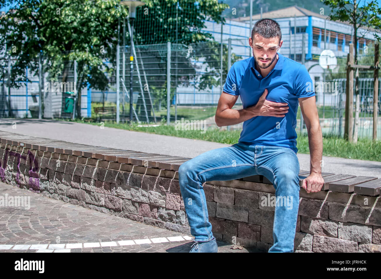 Searching help hi-res stock photography and images - Alamy