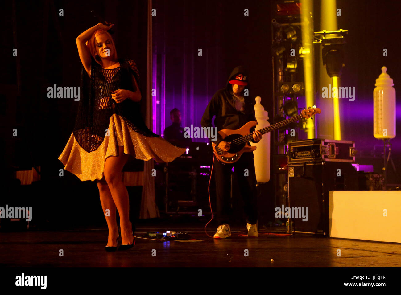 Lilly Allen gig at O2 Apollo Manchester Stock Photo - Alamy