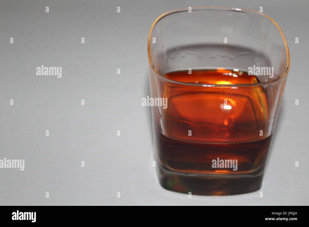 Bourbon glass hi-res stock photography and images - Alamy