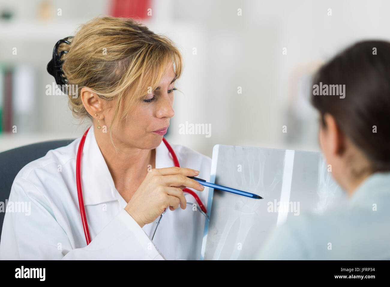 doctor and patient Stock Photo - Alamy