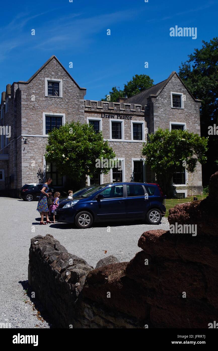 Pearce estate hi-res stock photography and images - Alamy