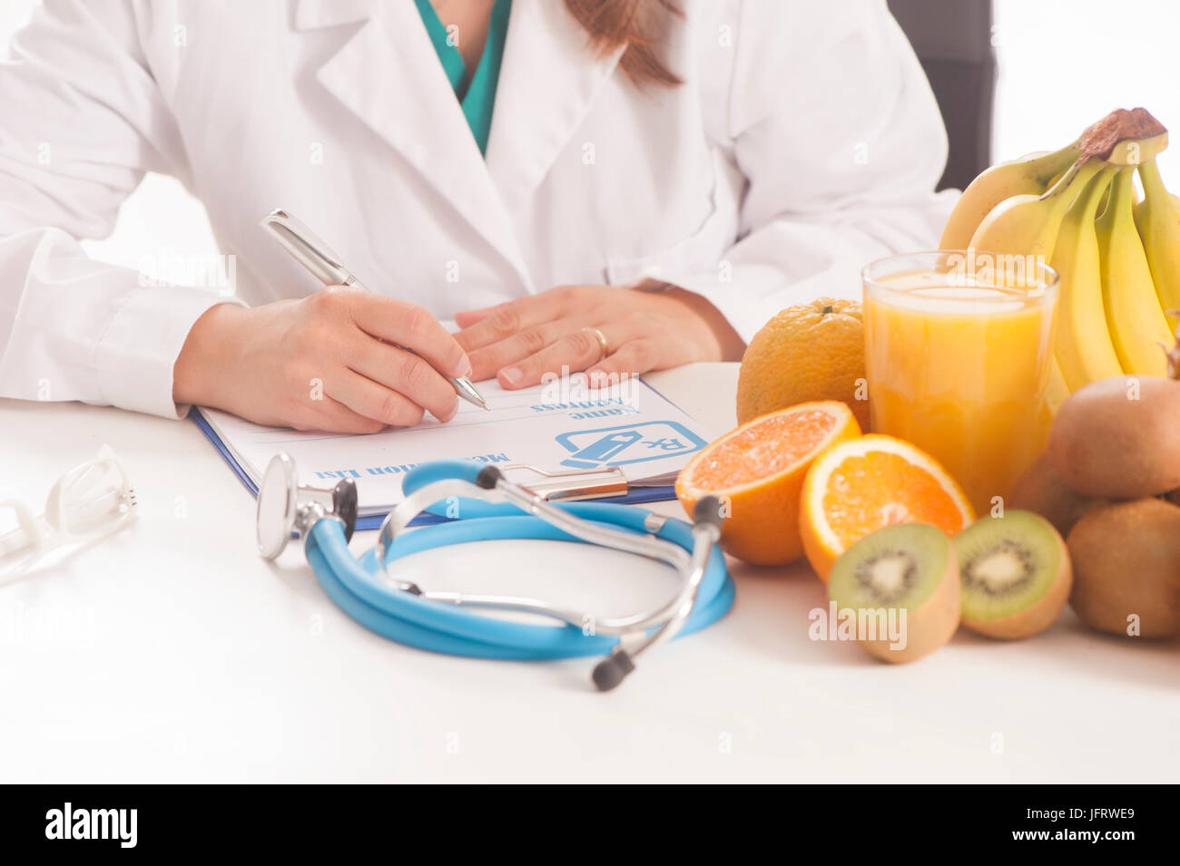 Nurse dietitian hi-res stock photography and images - Alamy