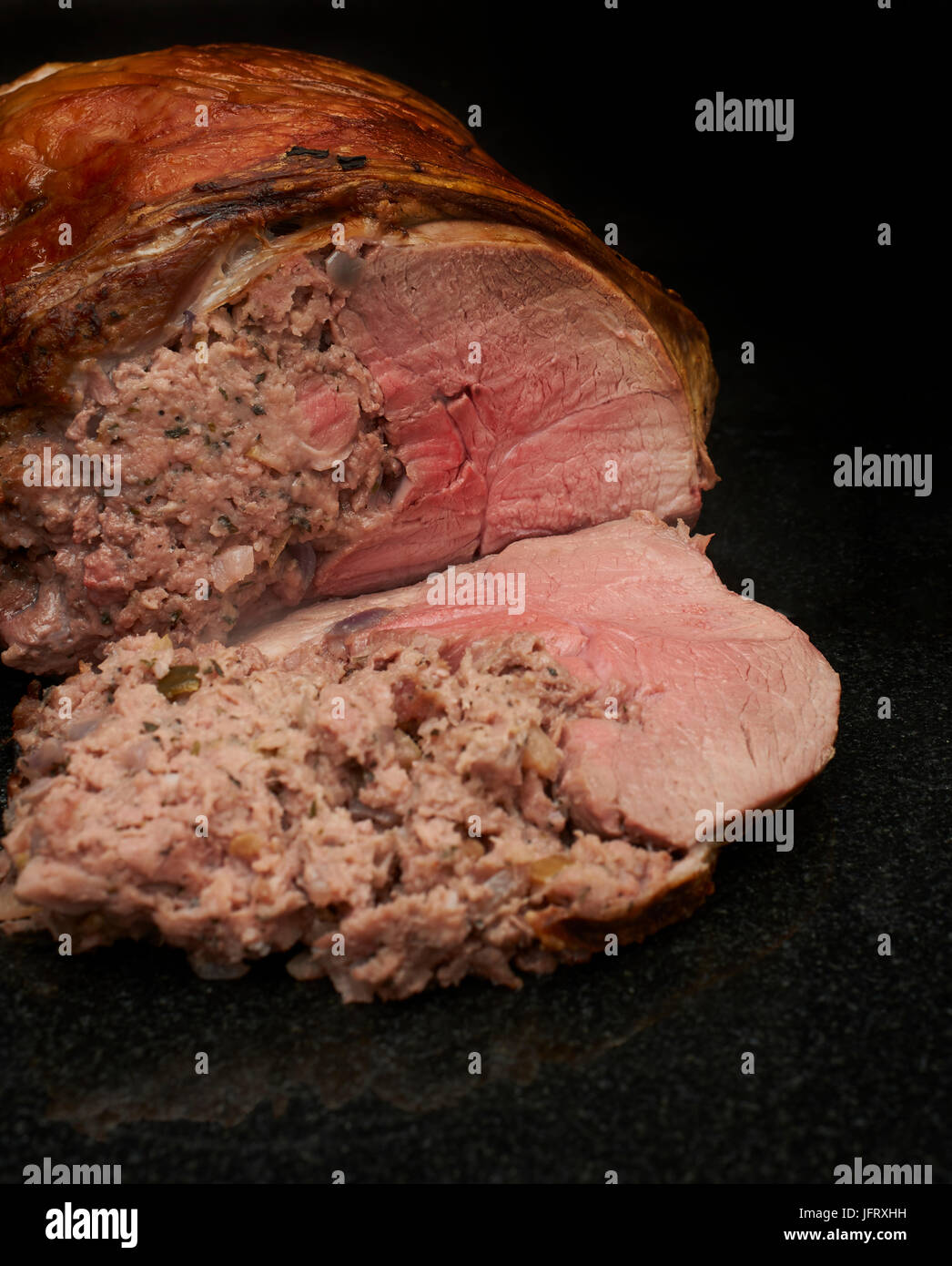 Carving leg of lamb hi-res stock photography and images - Alamy