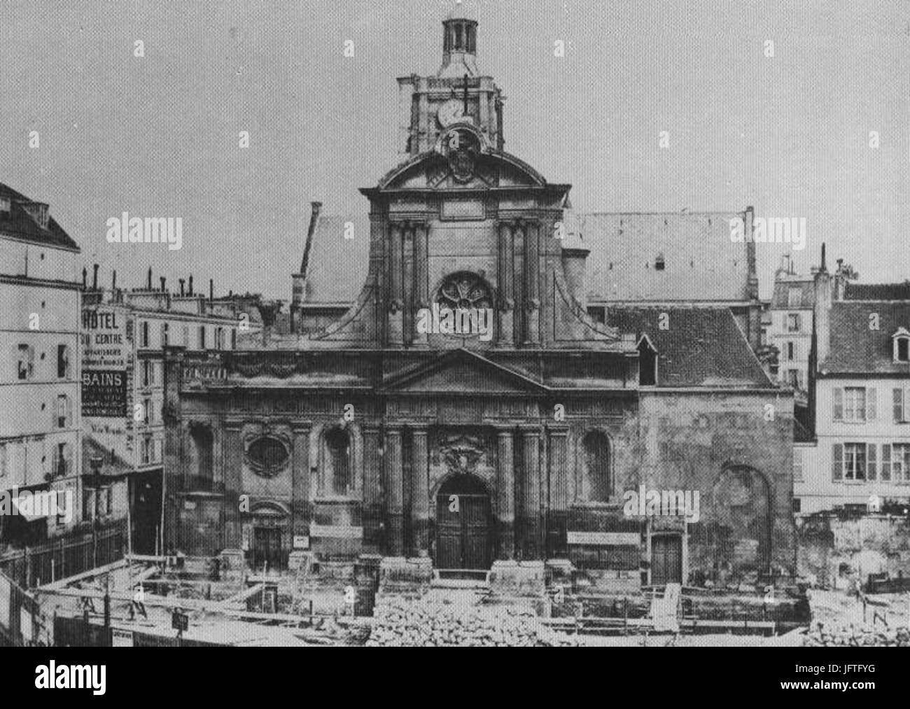 Saint laurent paris Black and White Stock Photos & Images - Alamy