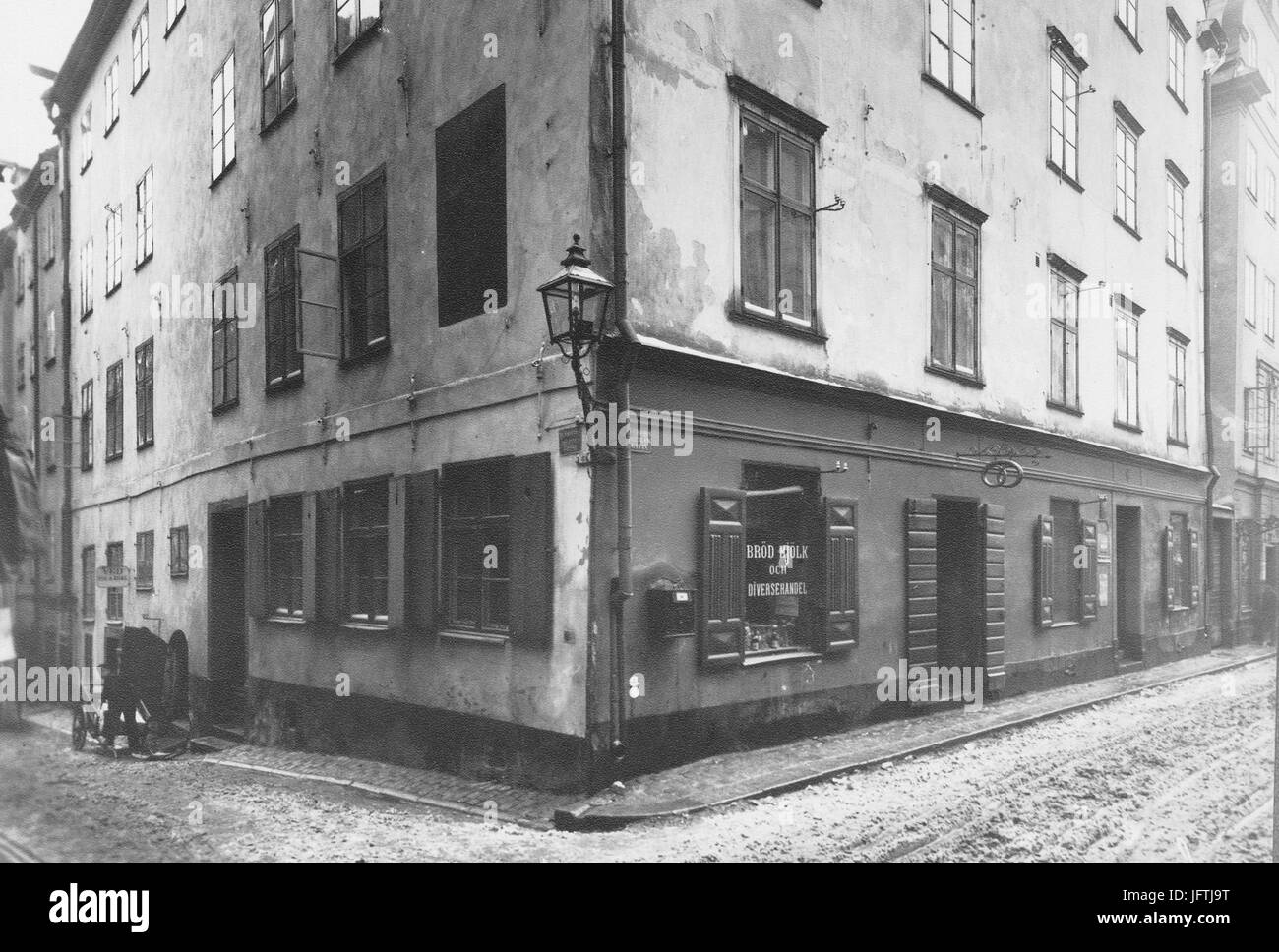 Hist building Black and White Stock Photos & Images - Alamy