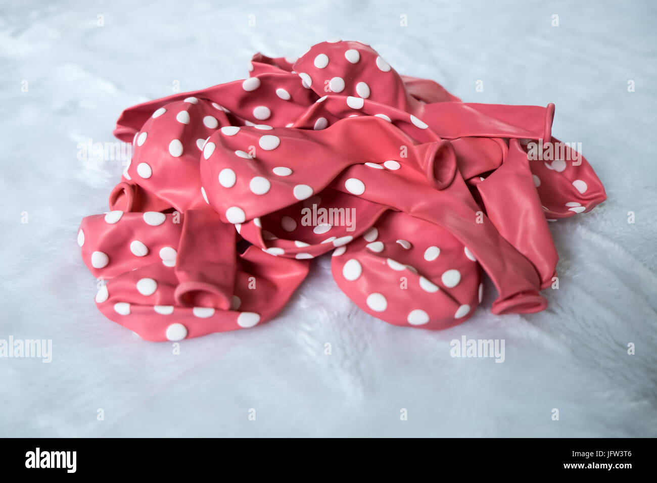 Inflated deflated balloon hi-res stock photography and images - Alamy