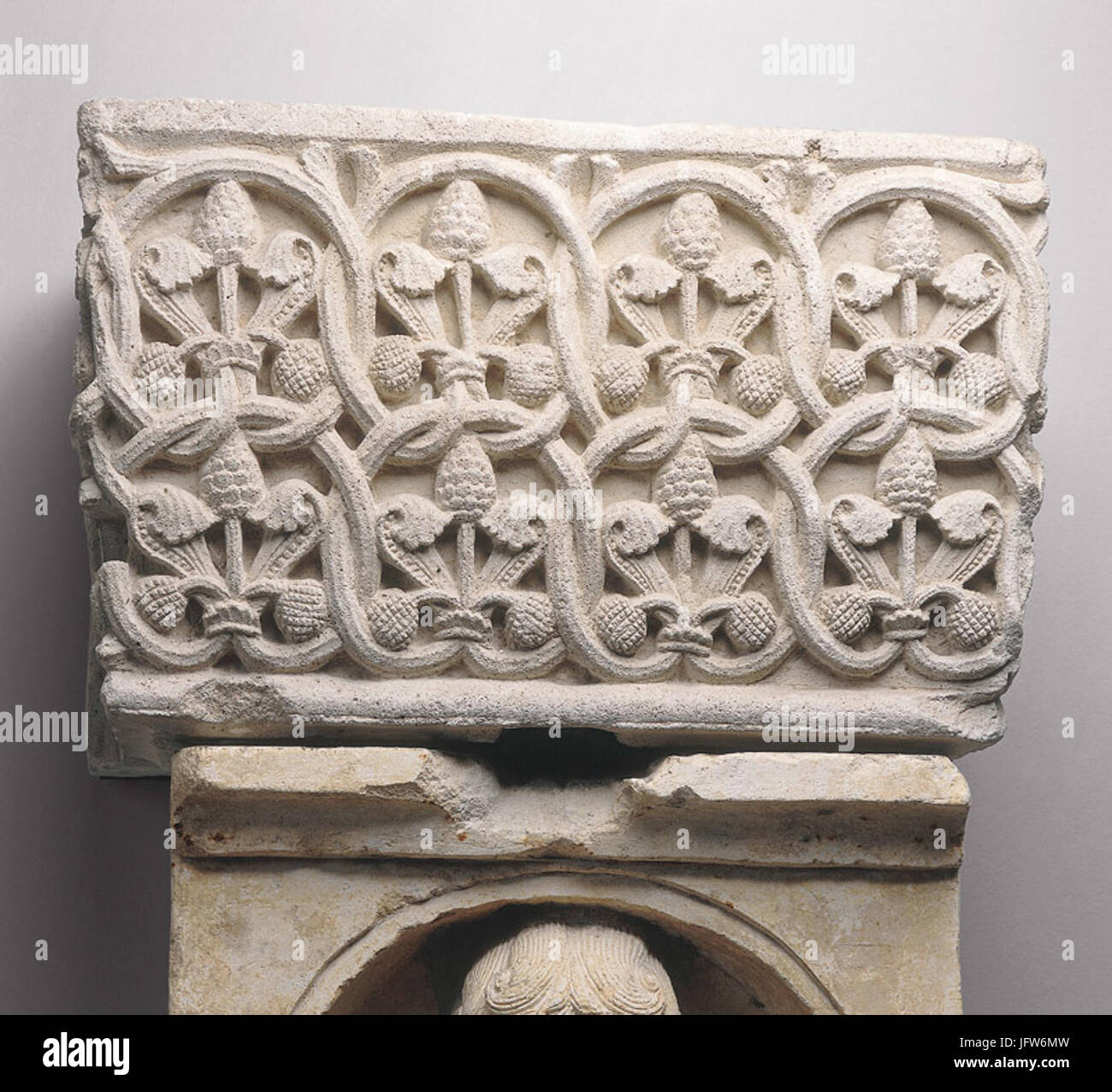 Scrollwork hi-res stock photography and images - Alamy