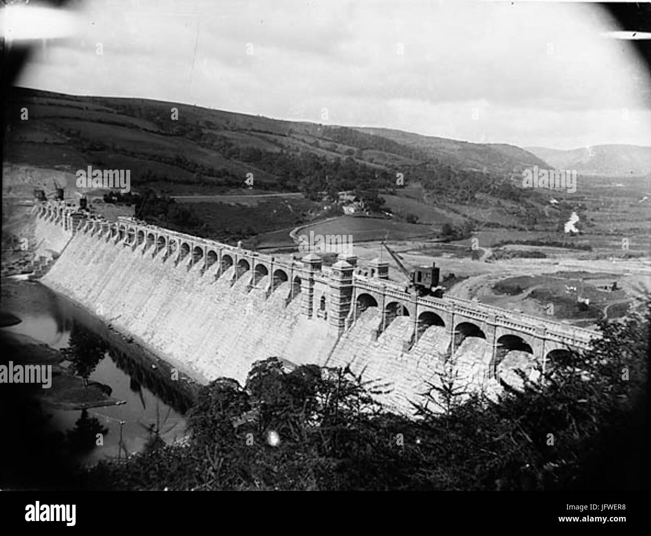 Dam At Llanwddyn High Resolution Stock Photography and Images - Alamy