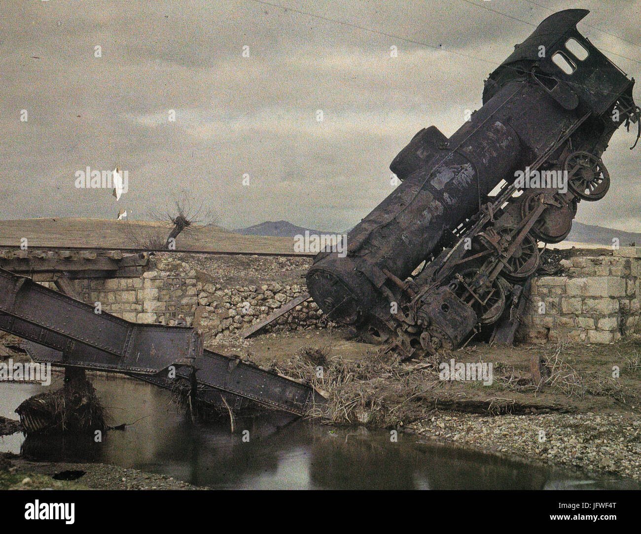 Burnt train hi-res stock photography and images - Alamy
