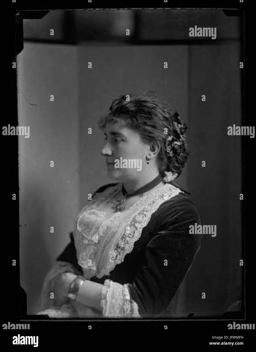 Caroline rue des Prêtres - 51Fi79 - Fonds Trutat Stock Photo - Alamy