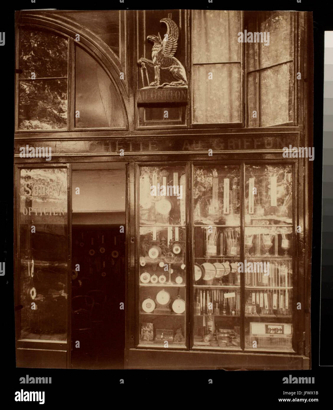 Quai de lhorloge paris hi-res stock photography and images - Alamy