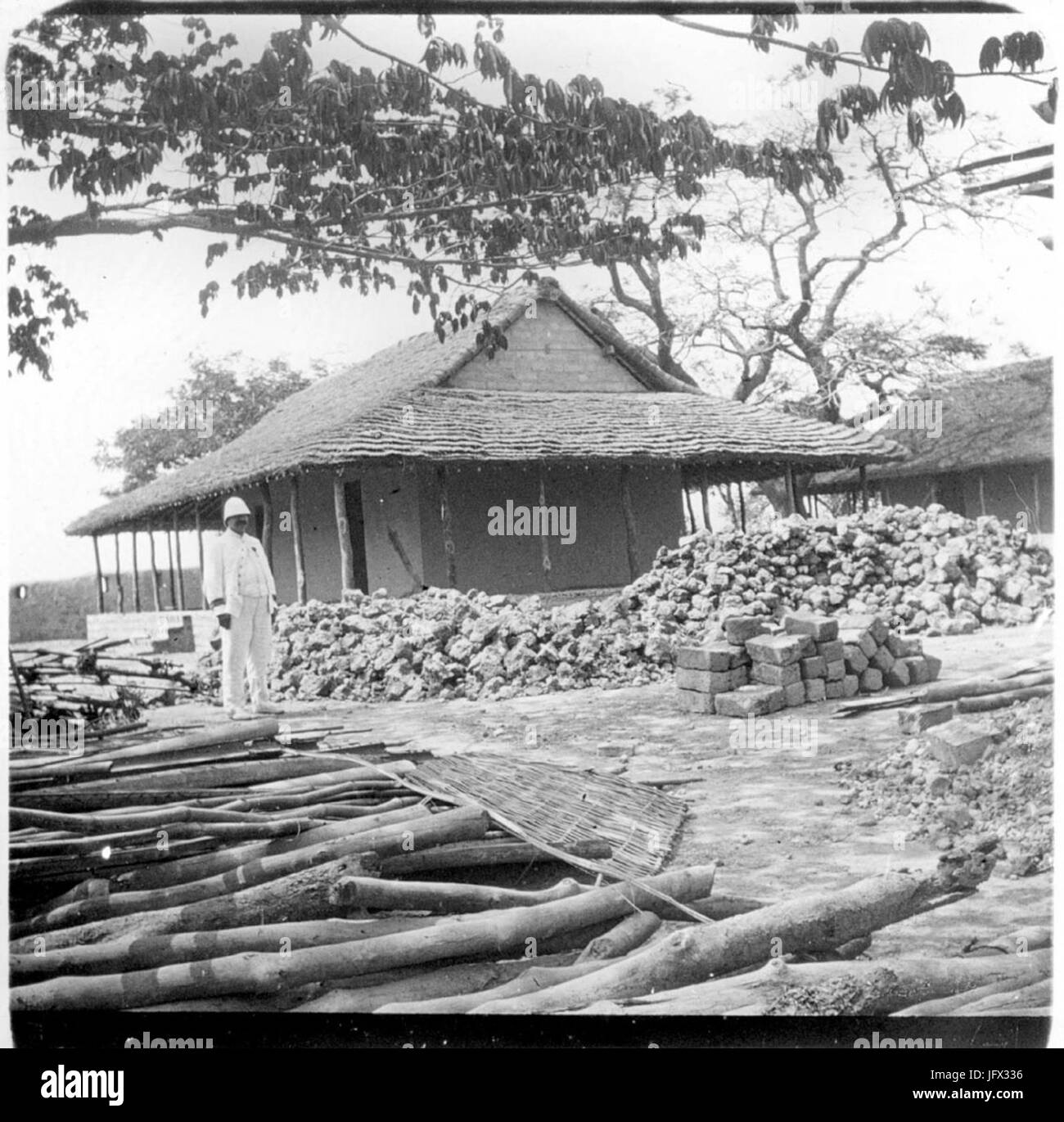 Colonial construction techniques Black and White Stock Photos & Images ...