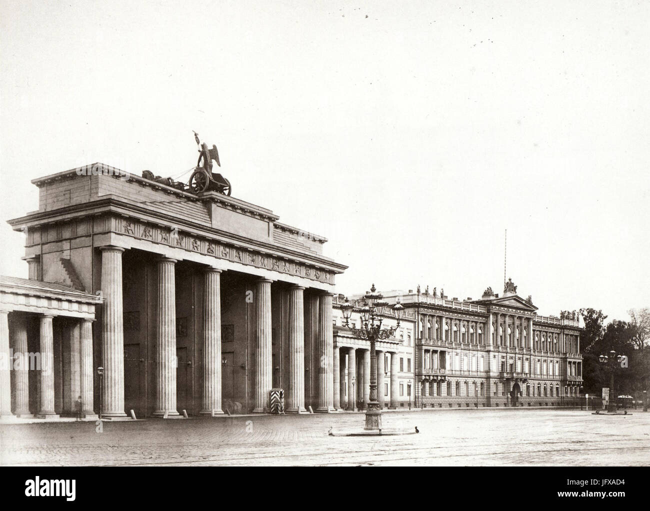 Berlin Brandenburger Tor Palais Blücher Schwartz 1885 Stock Photo - Alamy