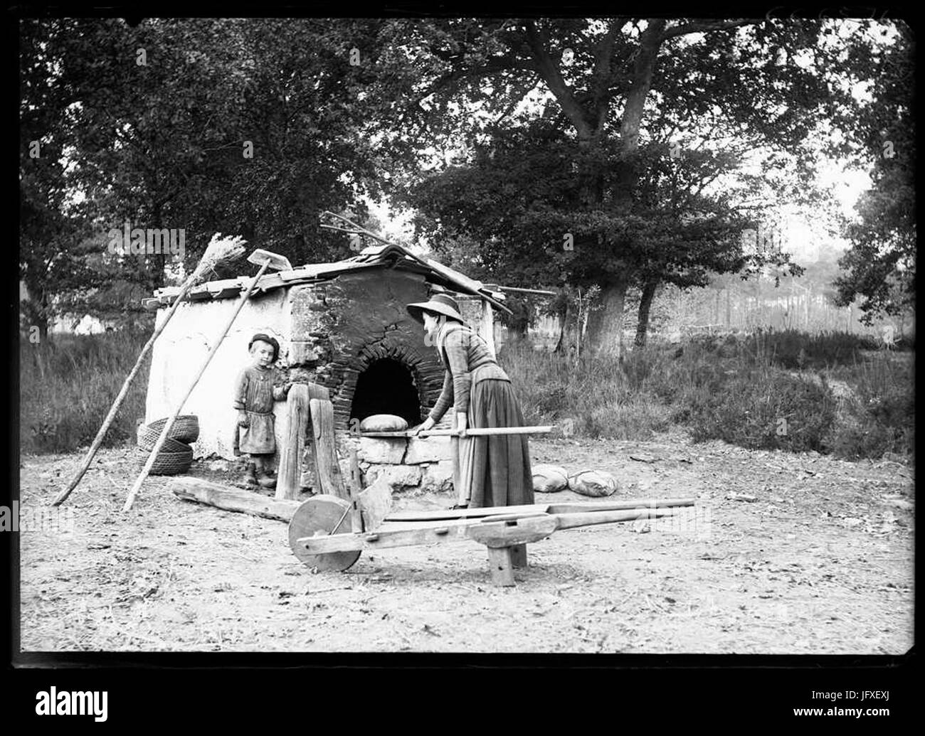 Un four a pain hi-res stock photography and images - Alamy