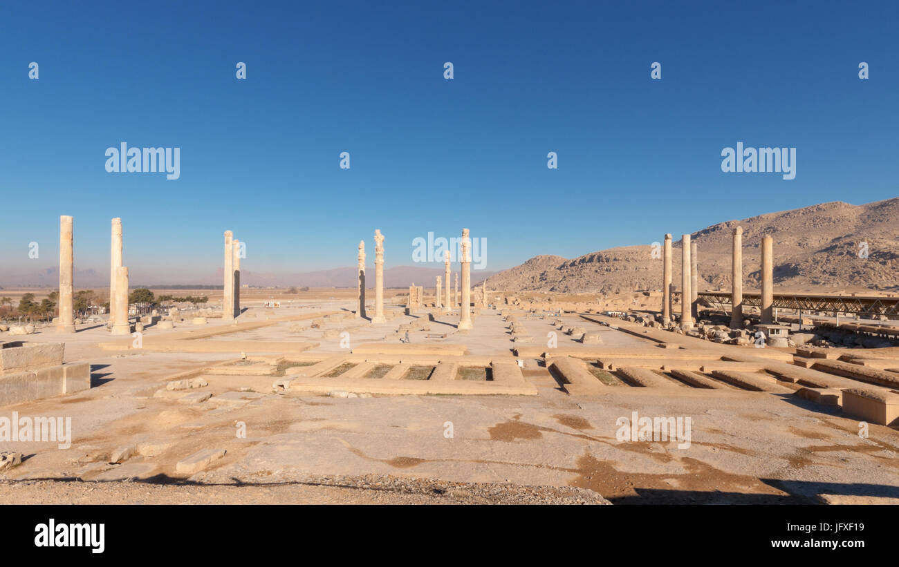 Persepolis - Apadana palace. Apadana palace in Persepolis, The Gate of ...