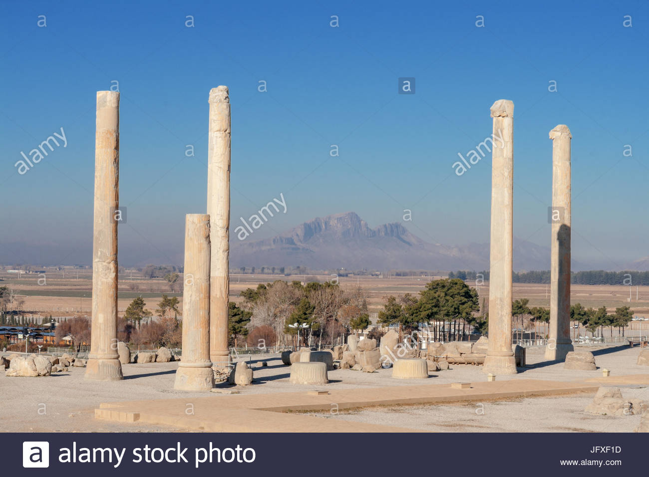 Hall Of The Xerxes In Persepolis Stock Photos & Hall Of The Xerxes In ...