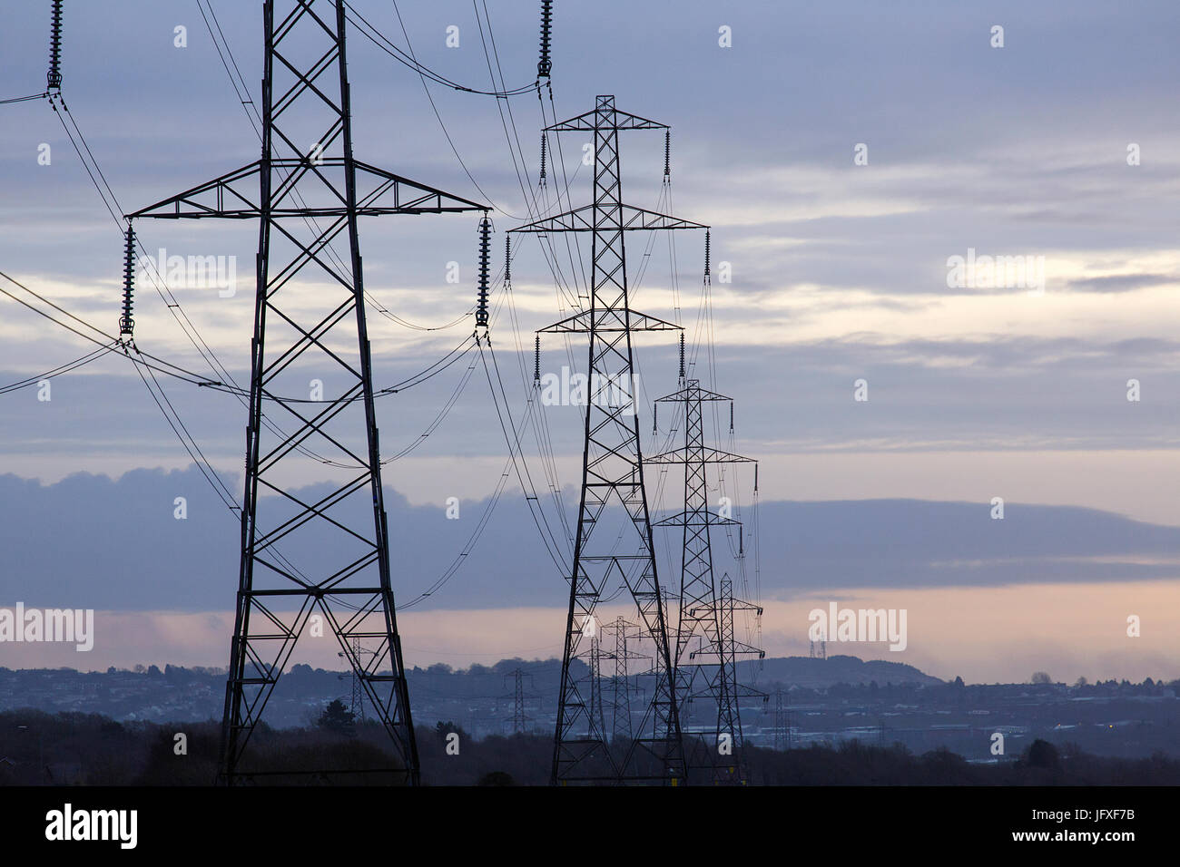 Electrcity plyons hi-res stock photography and images - Alamy