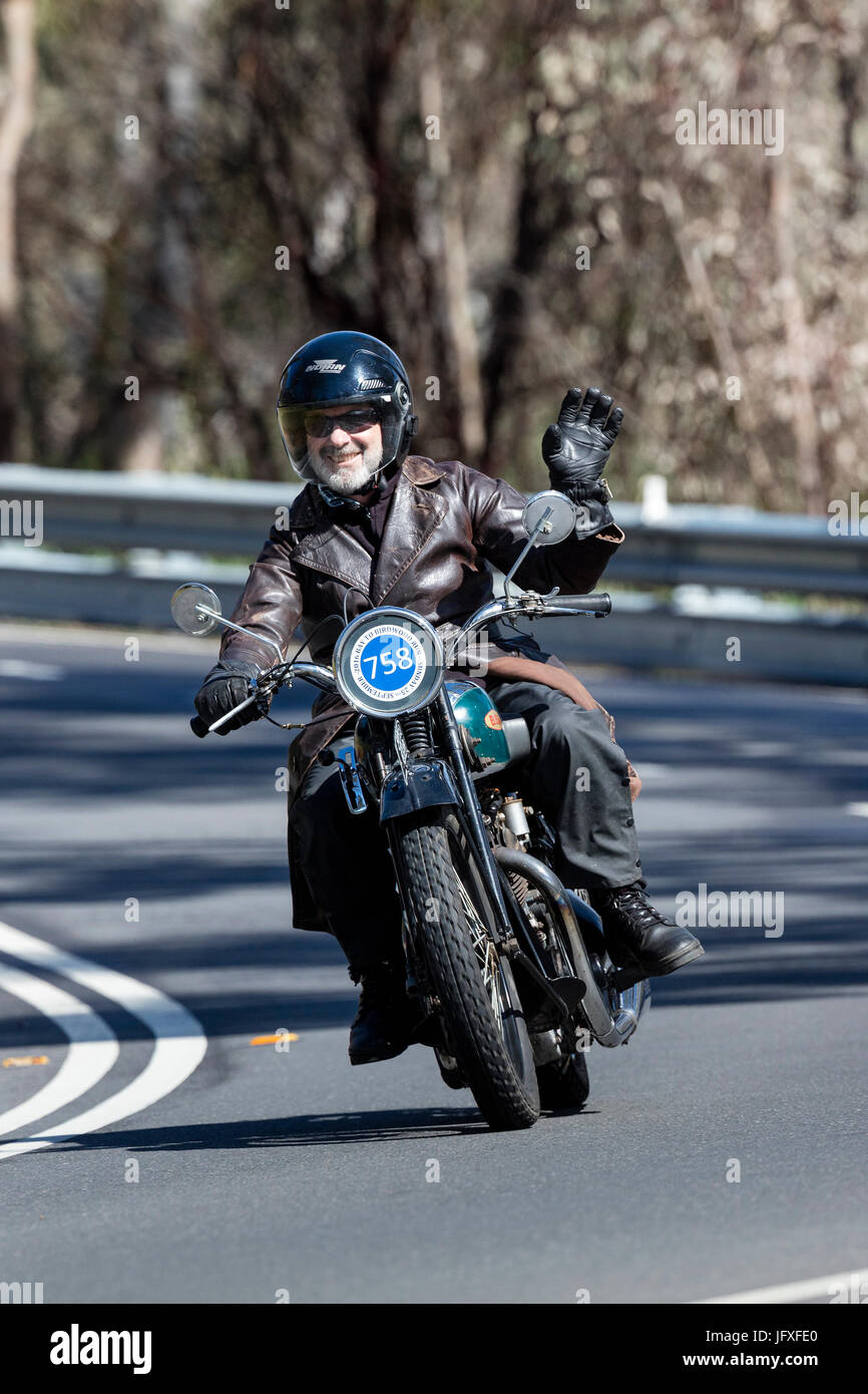 Vintage bsa motorcycle hi-res stock photography and images - Alamy