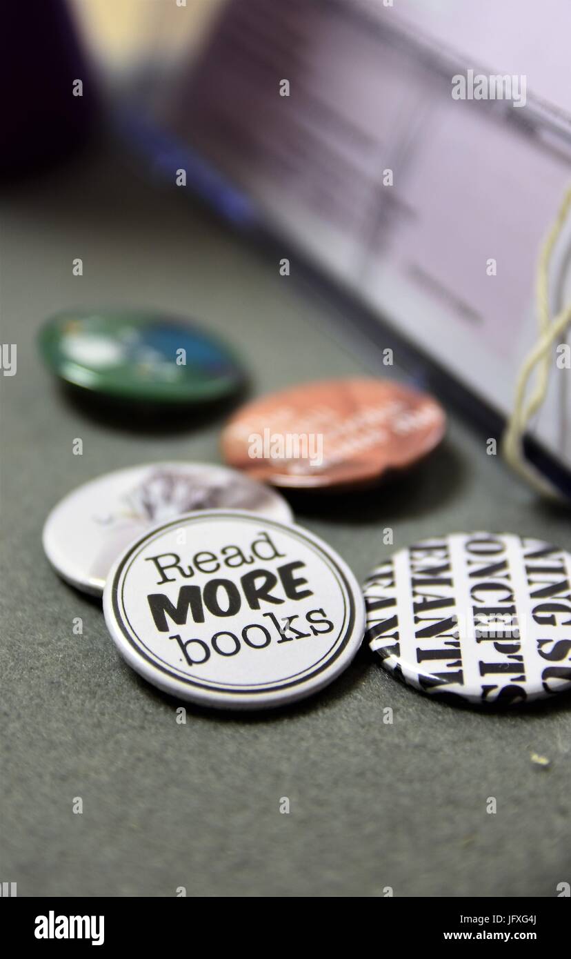 Motivation books hi-res stock photography and images - Alamy