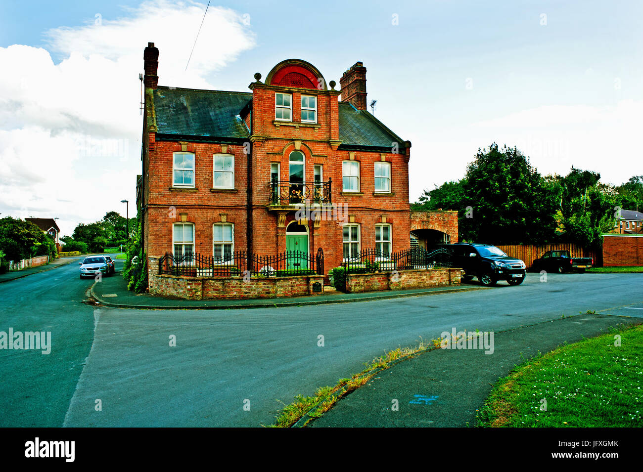 Former Station hotel for Easingwold railway station Stock Photo - Alamy