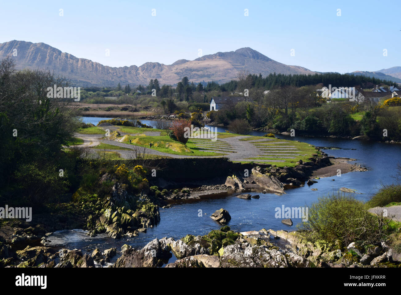 Village of sneem hi-res stock photography and images - Alamy